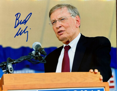 Brewers Commish BUD SELIG Signed 8x10 Photo #6 AUTO - HOF 2017 | eBay
