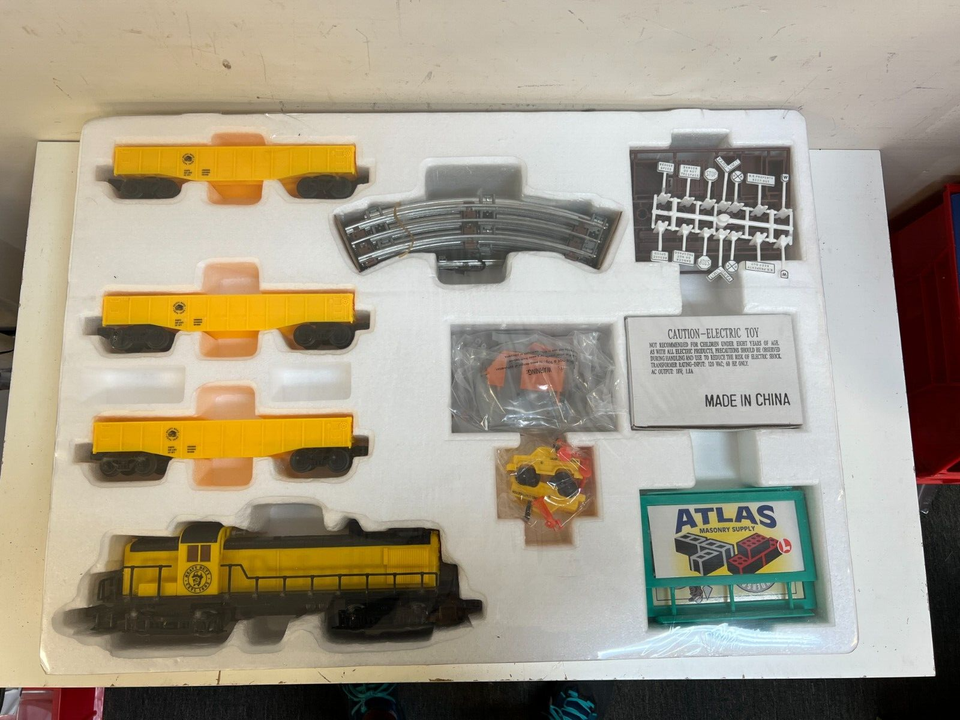 Lionel O Gauge Heavy Construction Zone Train Set w/ RS-3 Diesel Engine ...