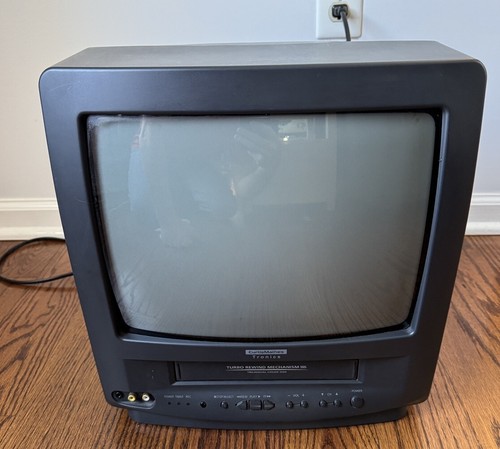 Curtis Mathes Tronics 13" CRT Gaming Color TV VCR Combo CMC13003 - No ...