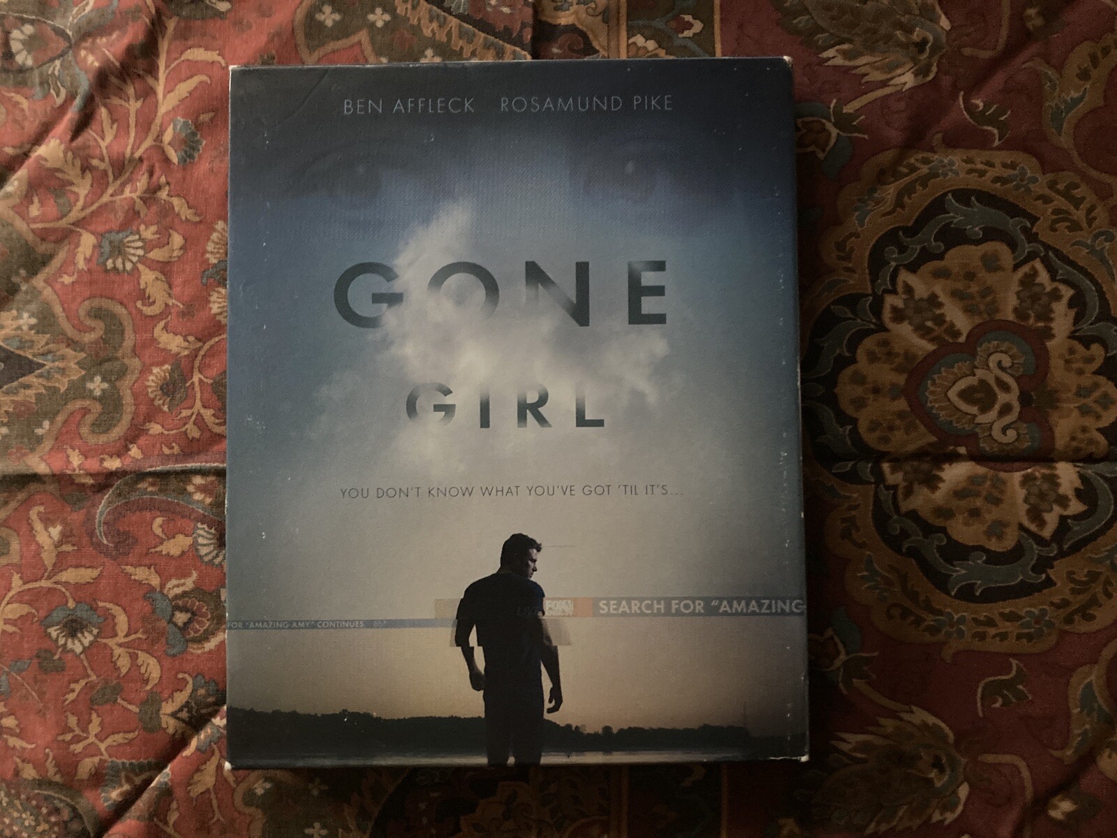 Gone Girl Blu-Ray With Slipcover And Bonus Amazing Amy Book | eBay