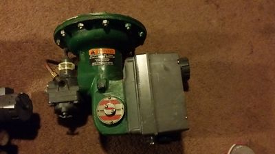 Fisher 1052 Size 33 Actuator with Series 3600 Positioner and Regulator ...