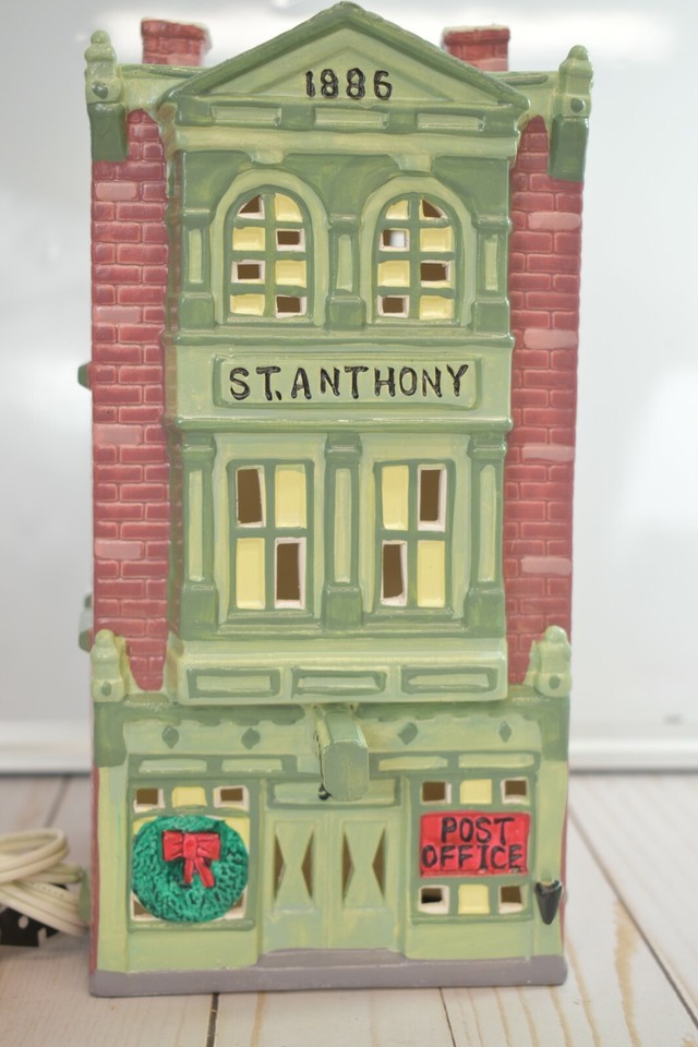 DEPARTMENT 56 St ANTHONY HOTEL THE ORIGINAL SNOW VILLAGE#5006-7 RETIRED ...