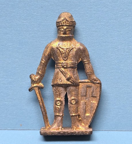 1920s Metal Gold Black Knight Cracker Jack, Gum Ball Prize Toy 0.73" x ...