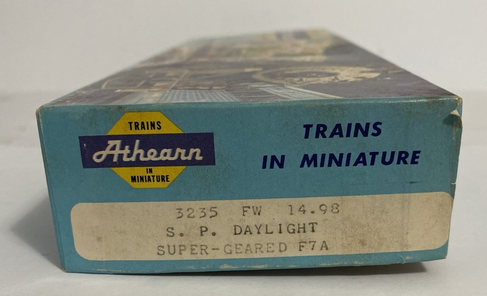 HO Scale Athearn, F7-A Diesel Locomotive, Southern Pacific Daylight ...