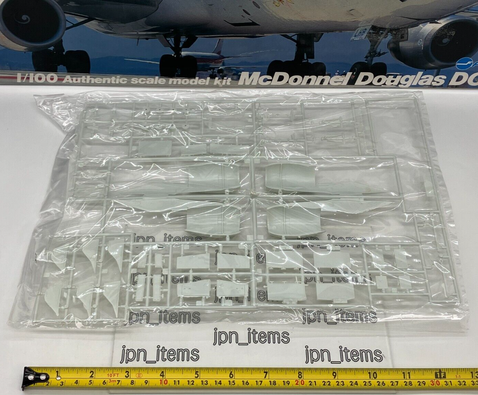 Moomins FINNAIR Doyusha 1/100 McDonnell Douglas DC-10 Plastic Model Kit ...