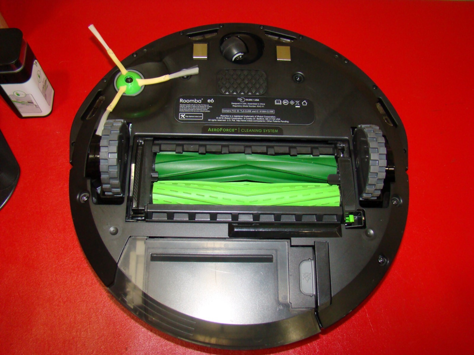 iRobot Roomba E6 (6199) Robot Vacuum Cleaner - Wi-Fi Connected Self ...