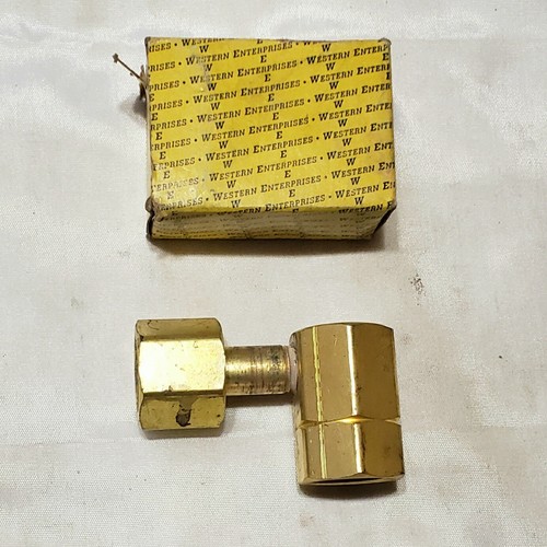 Western Enterprises 1690 90 Degree Adapter CGA-300 Cylinder To CGA-510 ...