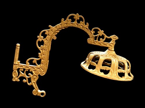 Antique Cast Iron Swivel Oil Lamp Holder Wall Mount Excellent Condition ...