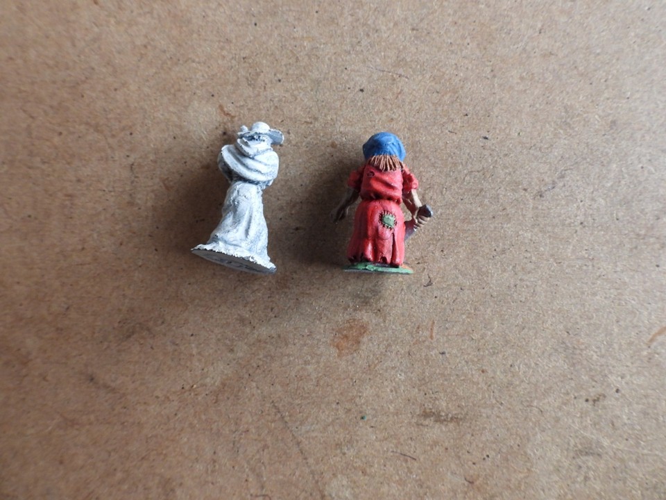 vintage Citadel Warhammer preslotta fantasy figures CO3 Cleric & female ...