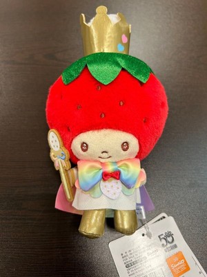 Sanrio Hello Kitty Strawberry Newspaper 50th Anniversary Strawberry ...