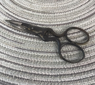 Tools, Scissors & Measures - Antique Buttonhole Scissors