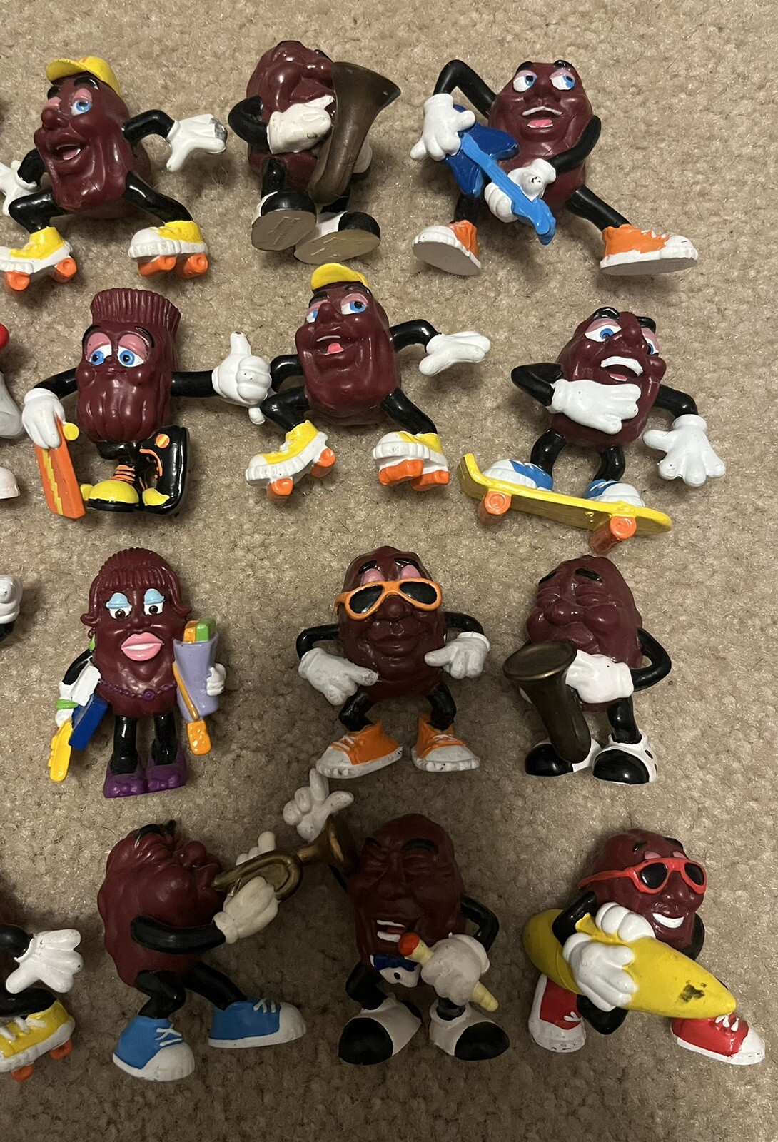1987 Original California Raisins PVC Lot of 24 Figurines | eBay