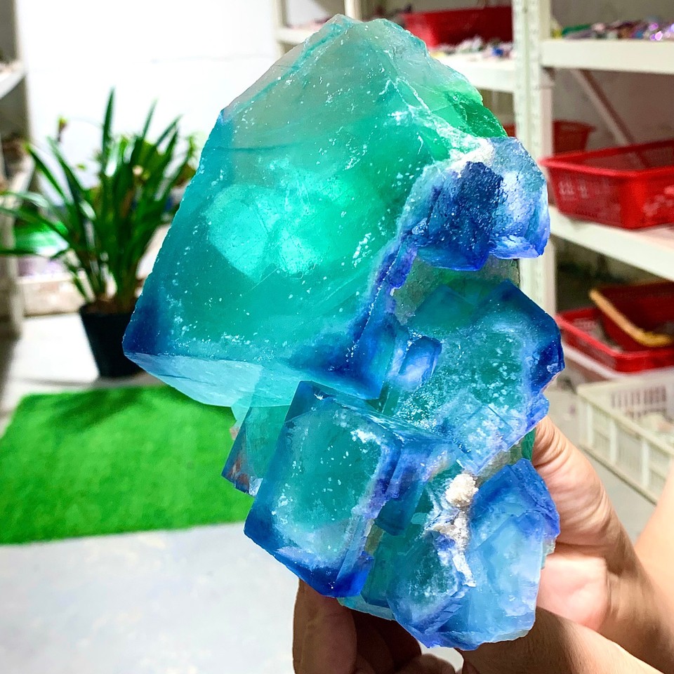 4.49LB Rare natural transparent blue cubic fluorite crystal sample ...