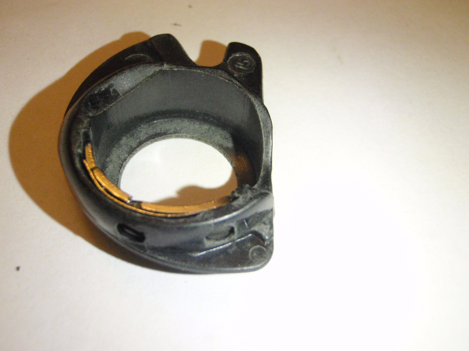 BOBBIN CASE # 421326 Alt # 421325-002 SINGER APOLLO HD110 Dressmaker ...