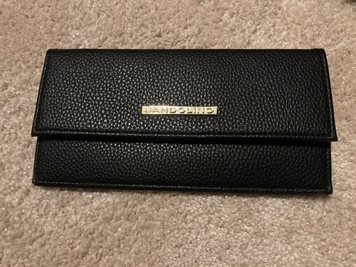 New Authentic Bandolino Black Wallet With Lots Of Storage And Gold ...