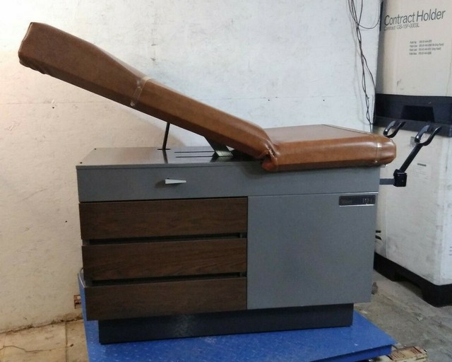 Midmark Ritter 104 Medical Patient Exam Table OBGYN Stirrups for sale ...
