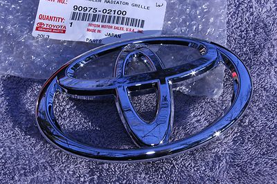 90975-02100 Front Grille Emblem - Avalon - Highlander - RAV4 - Genuine ...