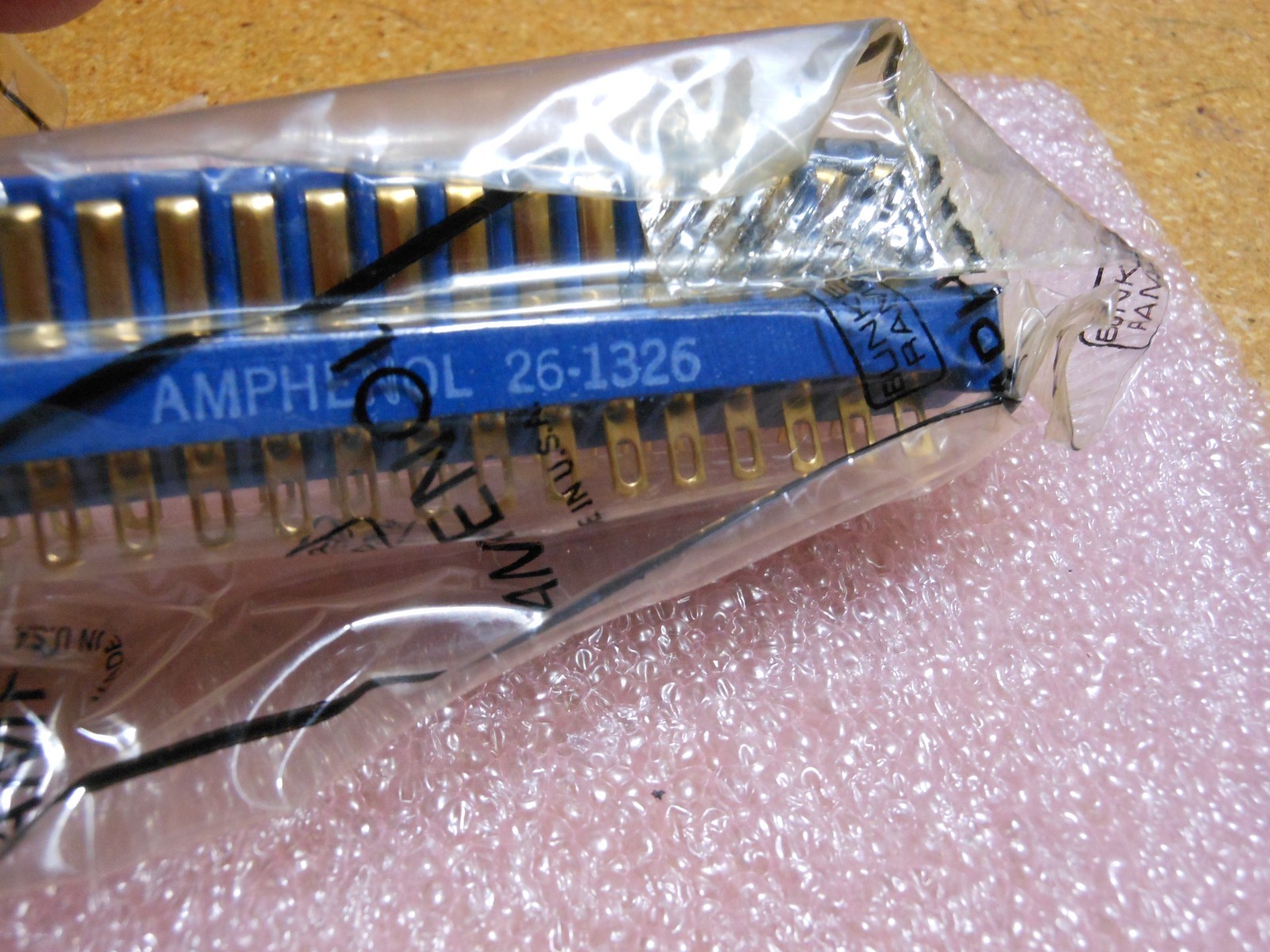 AMPHENOL SPECTRA CONNECTOR # 26-4305-32P NSN 5935-00-812-4211 for sale ...