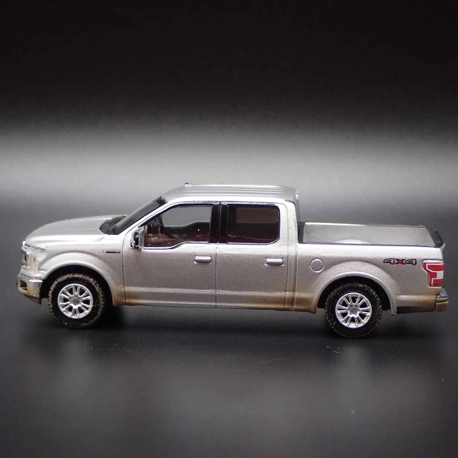 2015-2020 FORD F150 XLT PICKUP TRUCK RARE 1:64 SCALE DIORAMA DIECAST ...