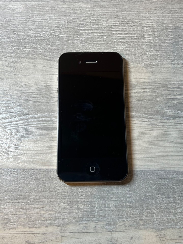 Apple iPhone 4 - 8GB 16GB 32GB - All Colors - Unlocked AT&T Verizon ...