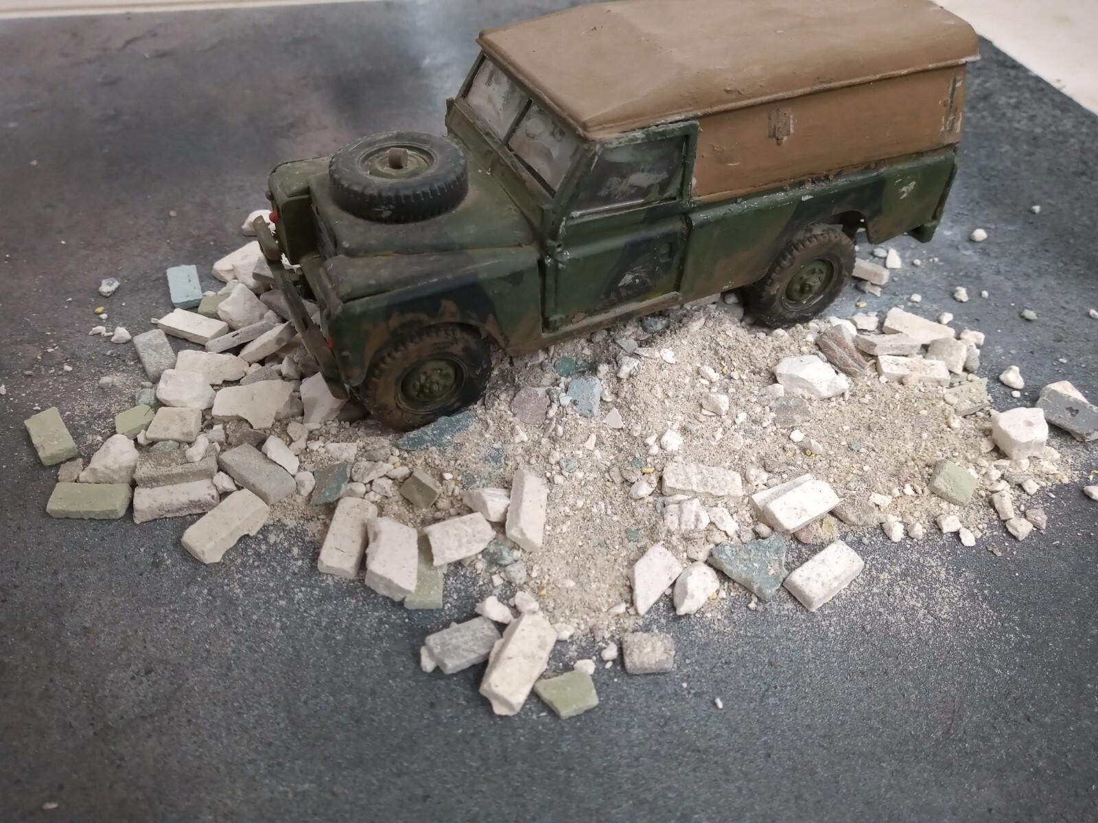 1/35 Scale Mixed Light Rubble Scatter For wargaming basing Dioramas 1/ ...