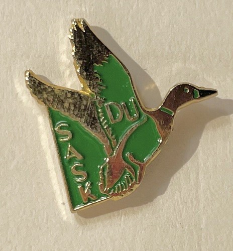 SASK DU Gold Green Ducks Unlimited Saskatchewan Canada Loon Pin 3/4” X ...