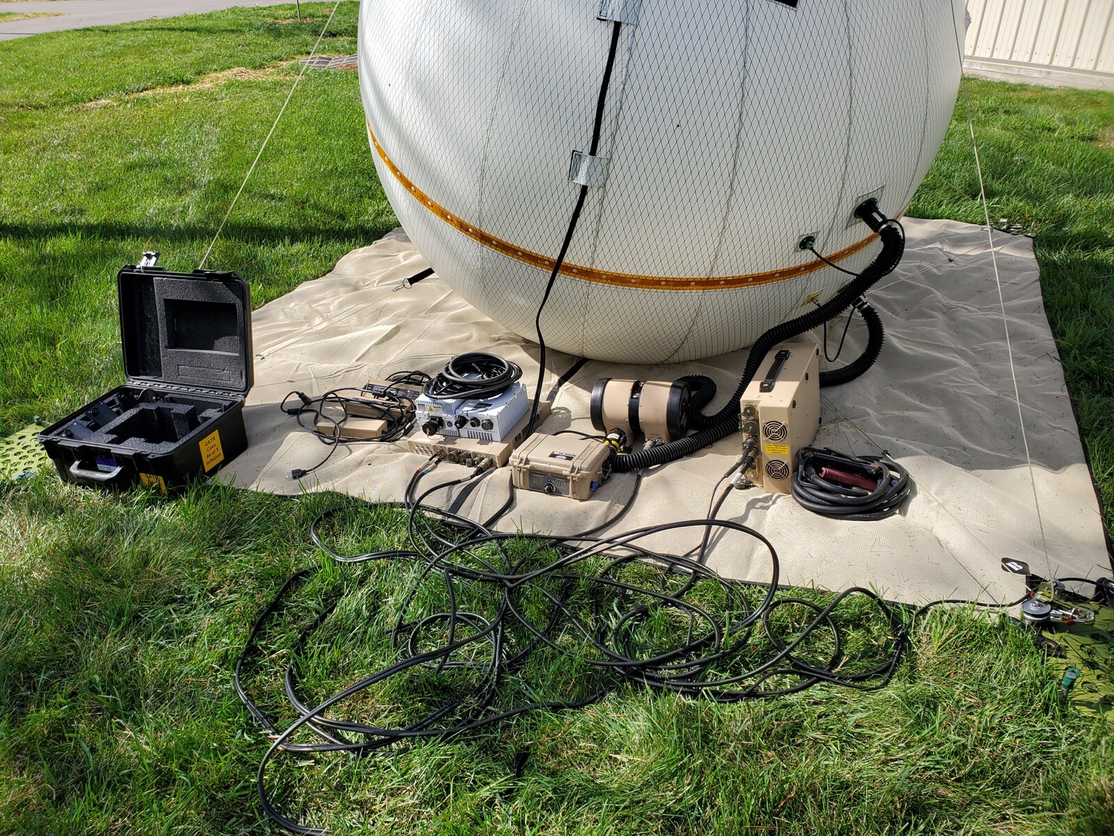 CUBIC GATR 1.8m Satellite Uplink with Inflatable Flyaway Antenna Satcom ...