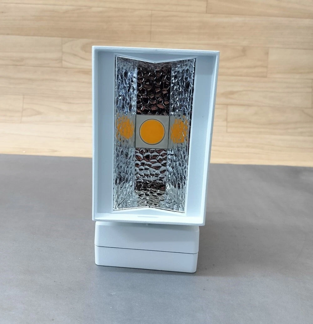 Contech Lighting Lpu | Shelly Lighting