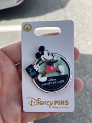 2023 Disney Vacation Club Member DVC Traveling Suitcase Mickey Mouse ...