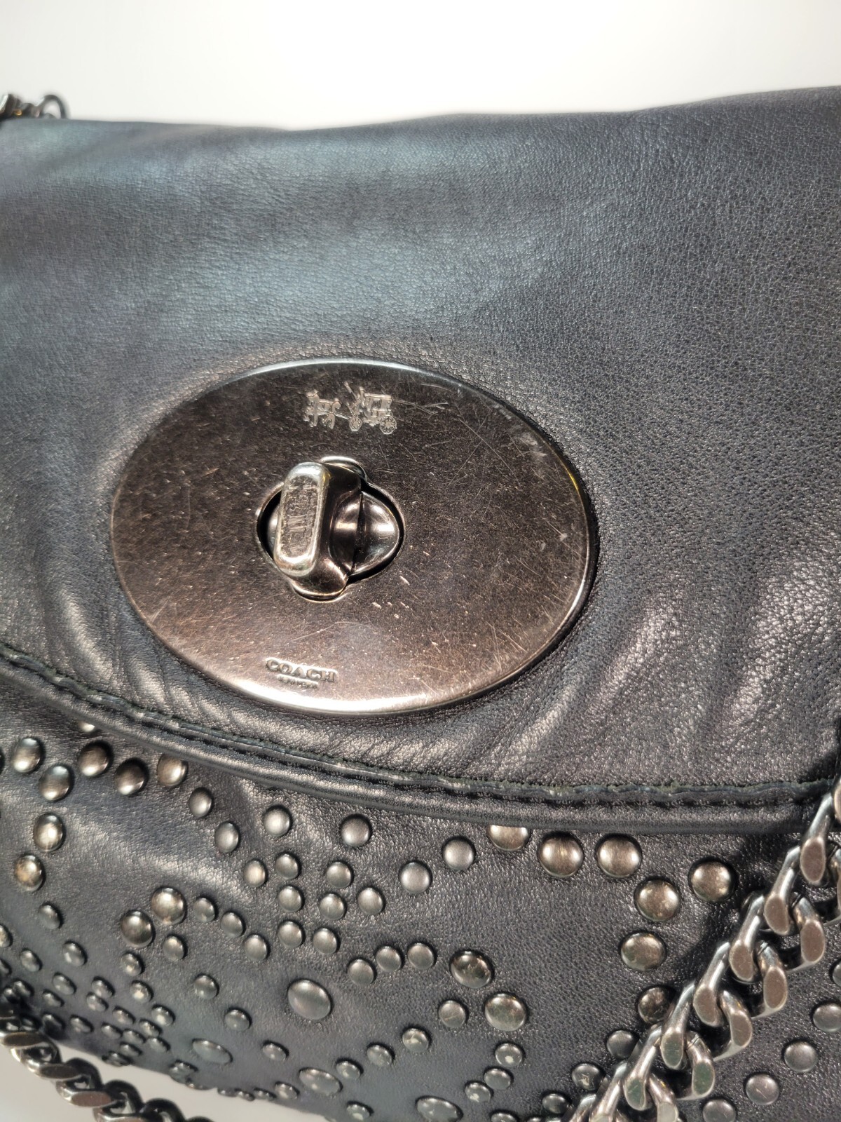 COACH MINI STUDS BLACK LEATHER LARGE CLUTCH FLORAL HA… - Gem