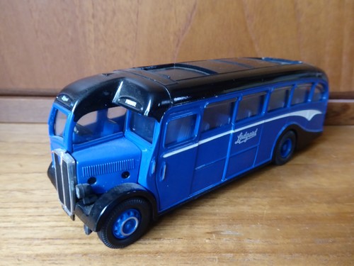 Corgi 97190, "AEC Regal Coach - Ledgard" | eBay UK