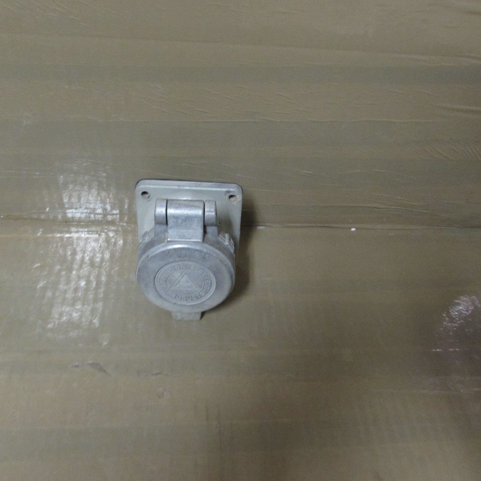 APPLETON ADR3023, POWERTITE FEMALE PLUG, 30A/2W/3P/600V, TAKEOUT! MAKE ...