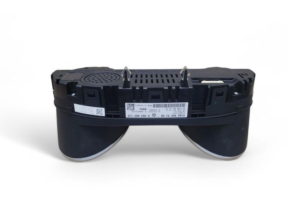 A1669003106 Mercedes-Benz GL X166 2013 speedometer instrument cluster ...