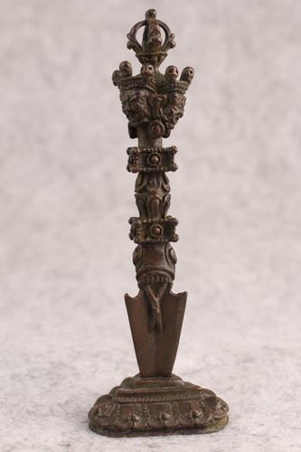 Asian tibet buddha magic weapon Statue fengshui Art deco with stand ...