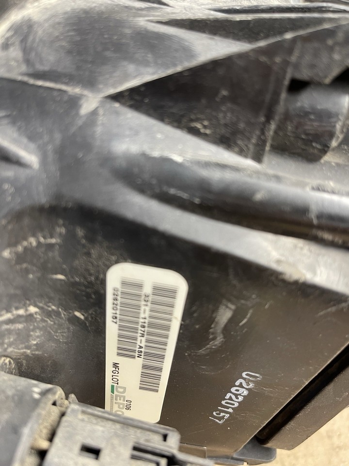 FITS 2005-2011 Lincoln Town Car RH Right Halogen Headlight Lamp #A384 ...