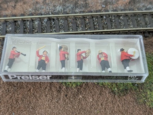 Preiser 10206 Tyrolean Band (Pk6) Exclusive Figure Set HO Gauge | eBay