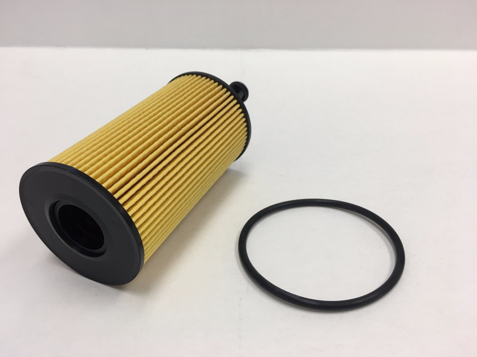 F8165(X12PCS) A2761840025 Oil filter ~ MERCEDES-BENZ E400 E550 GL450 ...