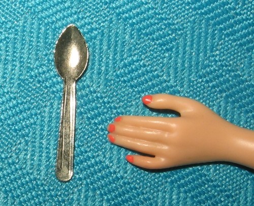 VINTAGE BARBIE 4 HOSTESS SET KEN FRANCIE TUTTI SKIPPER CLOTHES OLD ...