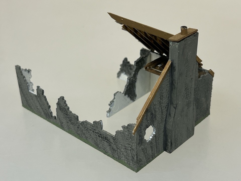 Airfix 1/72 Forward Command Post, built & finished + 2 x vacform bases ...