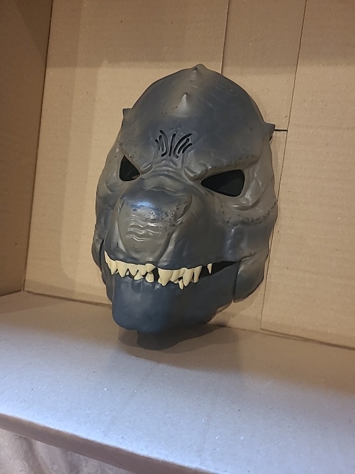 Godzilla Electronic Lights & Sounds King of the Monsters Toho Mask ...