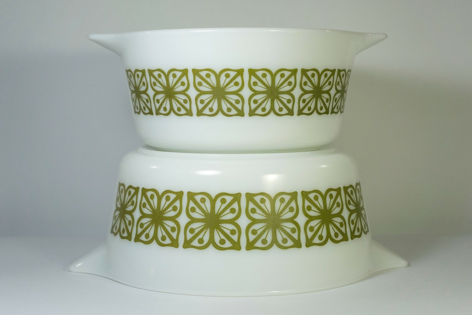 Square Flowers Pyrex Casserole Dish Set | Verde Green Flowers | Dutch ...