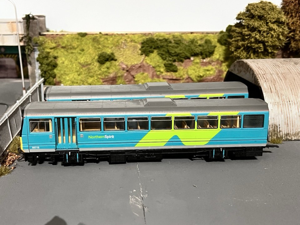 Hornby Class 142 142065 Northern Spirit DMU Pacer Railbus OO Gauge ...