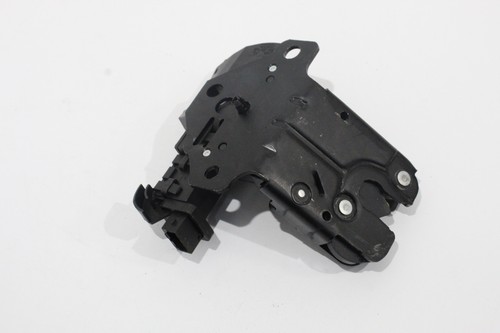 Audi RS4 8E B7 Avant Boot Locking Mechanism Latch 8P4827505C | eBay