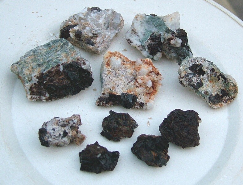 VESUVIANITE "IDOCRASE" Rootbeer Color - 67g/10pc Rare Specimen lot from ...