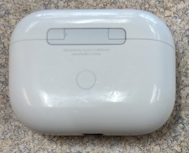 Apple AirPods Pro 2nd Gen. A2698 w/Magsafe Charging Case- Lightning ...