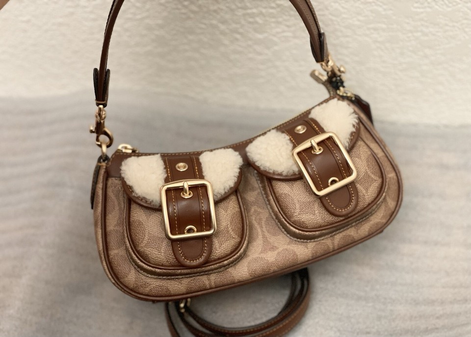 NWT Coach CY658 Ashton Baguette Bag In Signature Canvas Fast Shipping ...