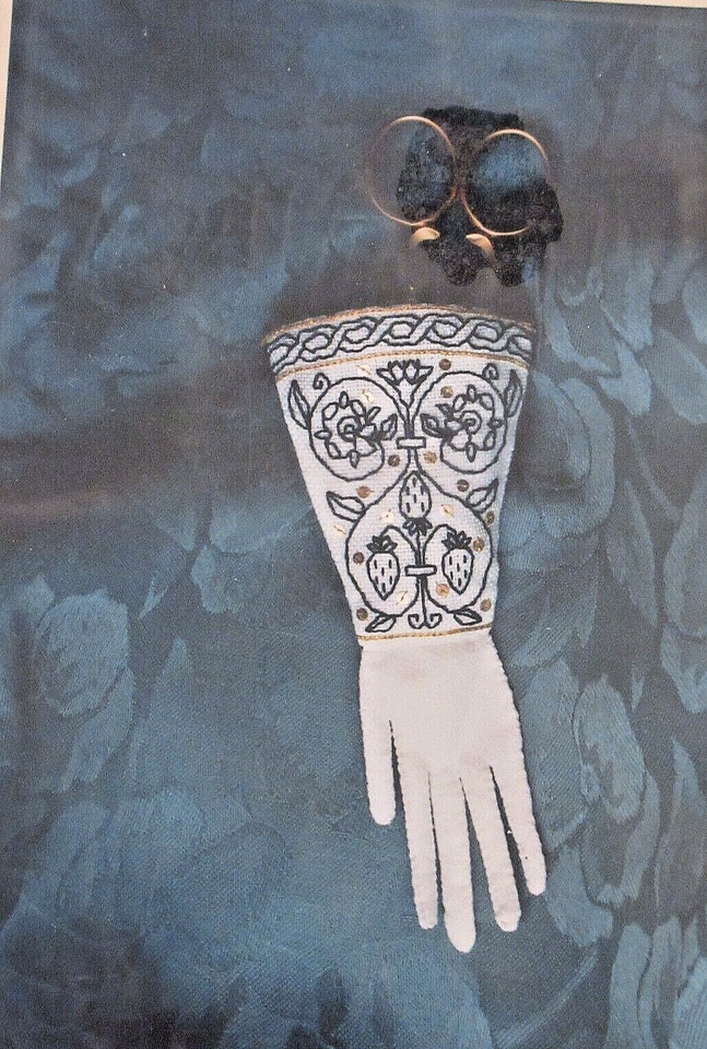 Nostalgic Needle GLOVE SCISSOR CASE Blackwork Embroidery Pattern ...