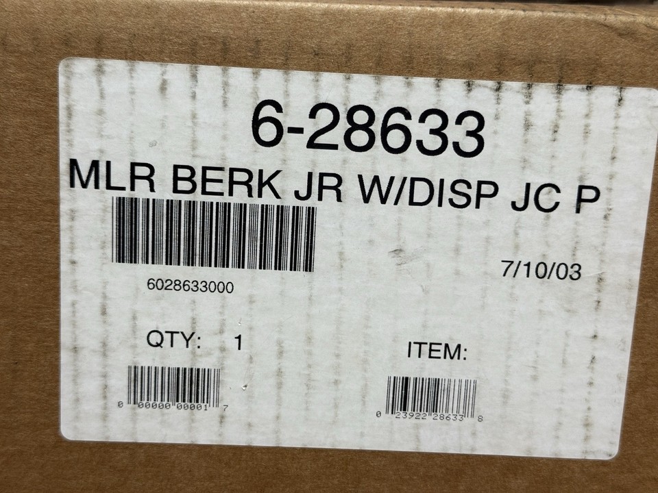 Lionel 6-28633 JC Penny Berkshire Engine & Tender with Display Case NIB ...
