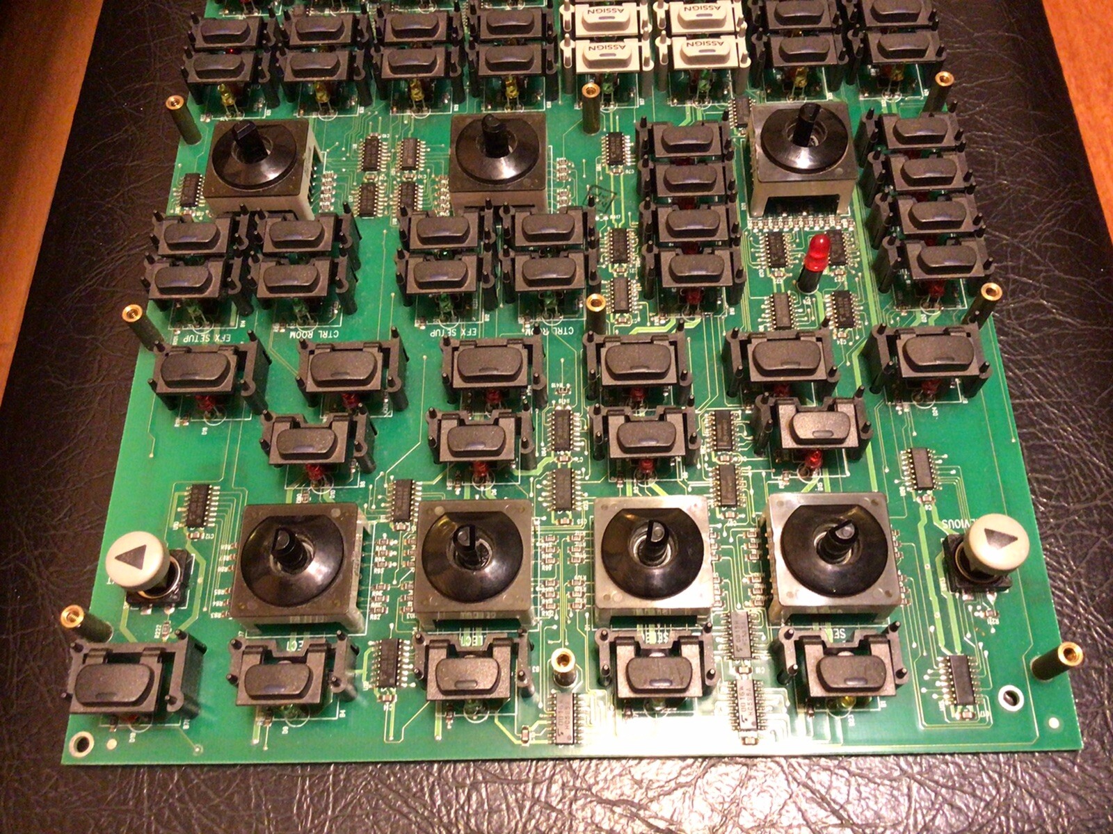 Mackie D8B Digital Mixer DIG-8 OUTPUT CONTROL SURFACE 055-122-00 BOARD ...