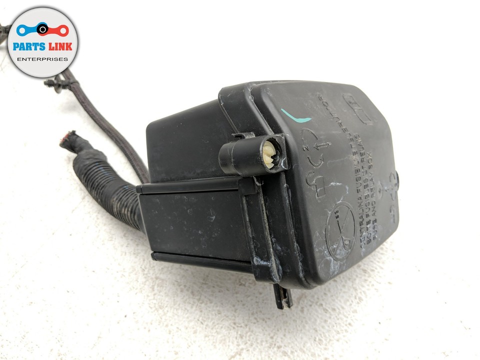 2017-2019 ALFA ROMEO GIULIA 952 ENGINE BAY RIGHT JUNCTION ELECTRIC FUSE ...